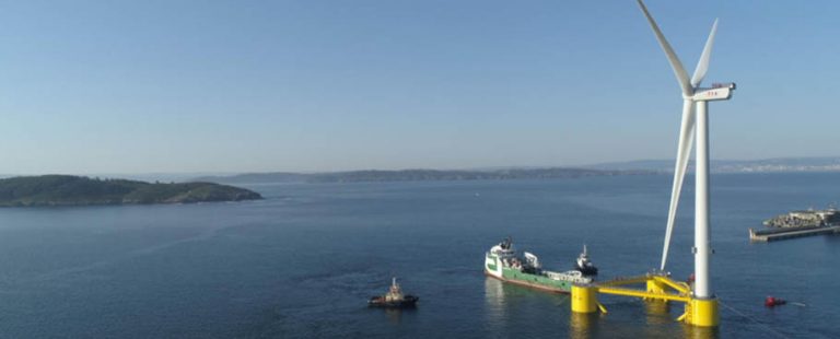 Transporte del último de los aerogeneradores del parque eólico flotante WindFloat Atlantic ...